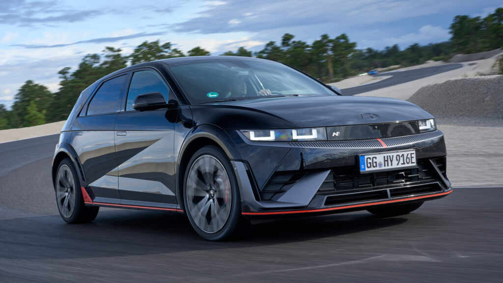 The Hyundai Ioniq 5 N, 641bhp Hyper-Hatch - WORLD CAR TV